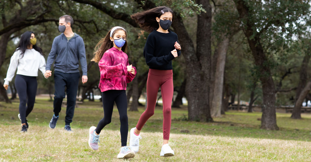 The Importance of Social Distancing in Parks and Outdoor Spaces ...